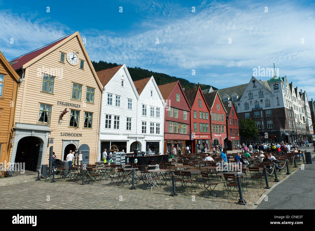 The Colourful Historic wooden houses of Bryggen/Bergen, Norway ...