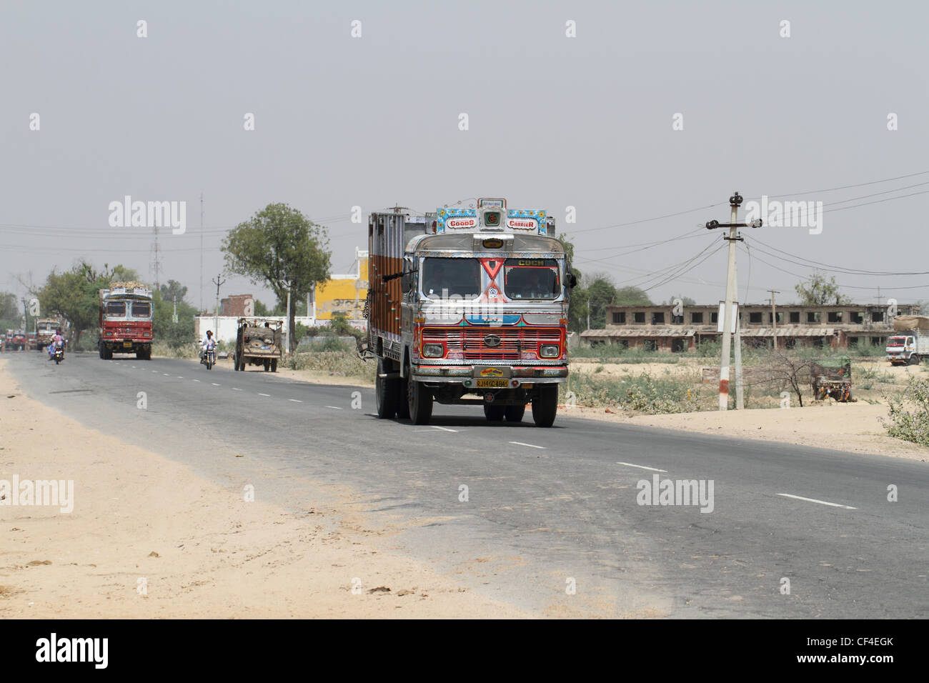 decorated lorry goods carrier in india Stock Photo - Alamy