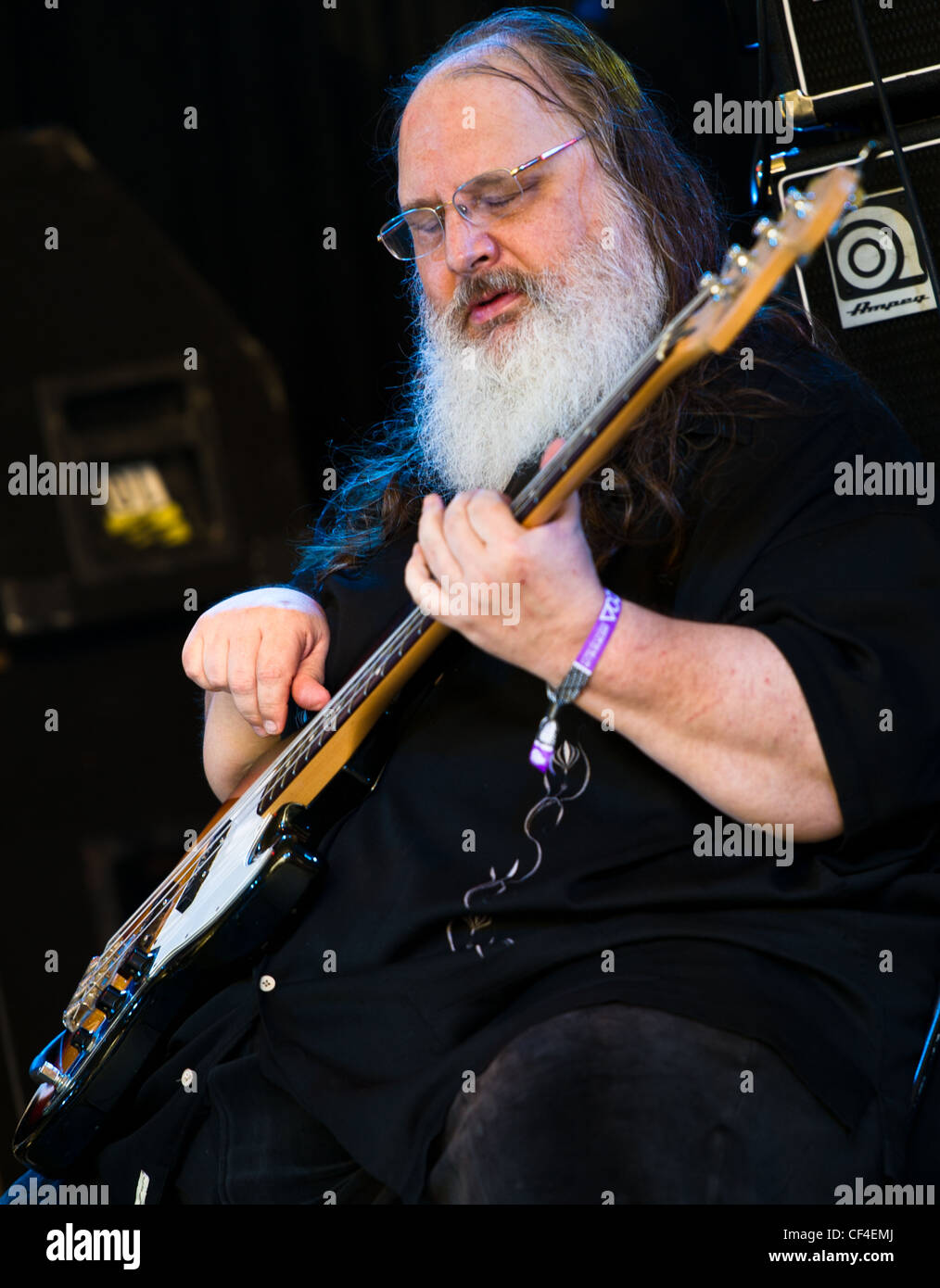 In flames live concert hi-res stock photography and images - Alamy