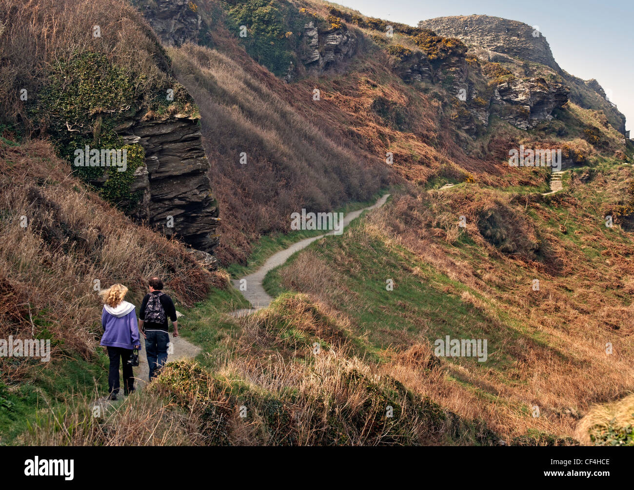 Path to castle hi-res stock photography and images - Alamy