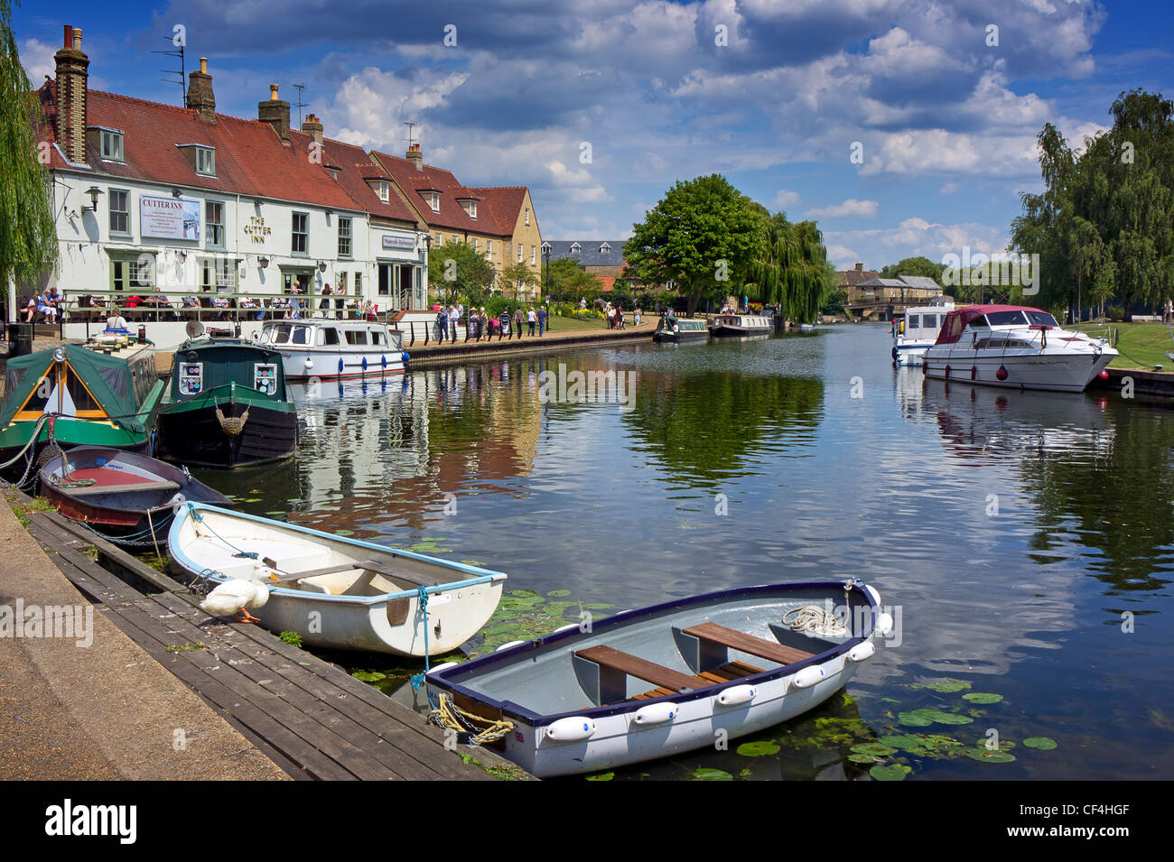 Cutter inn hi-res stock photography and images - Alamy