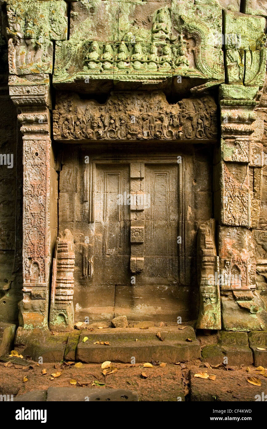 Decorative blind doors inside Ta Prohm temple, Cambodia Stock Photo - Alamy