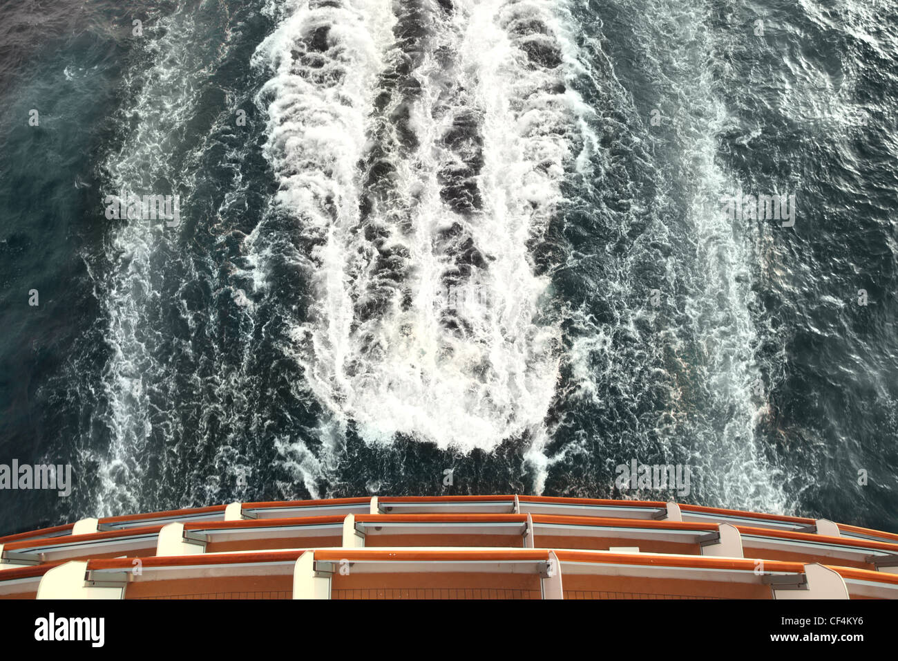 Ship waves deck hi-res stock photography and images - Alamy