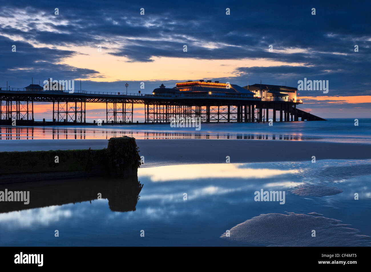 Sunsets on norfolk coast hi-res stock photography and images - Alamy