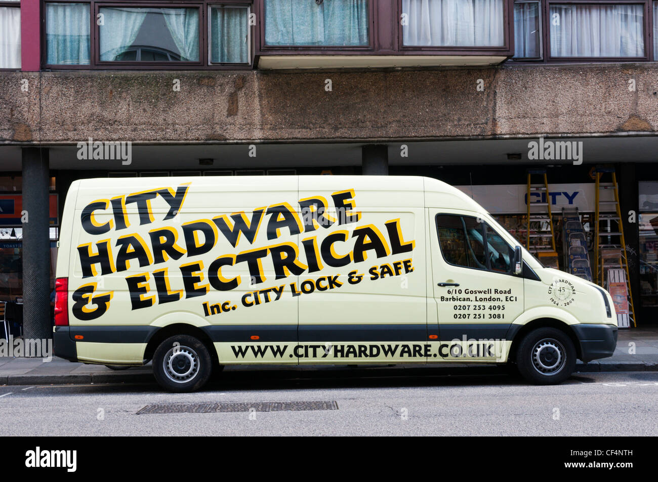 Electrical van hi-res stock photography and images - Alamy