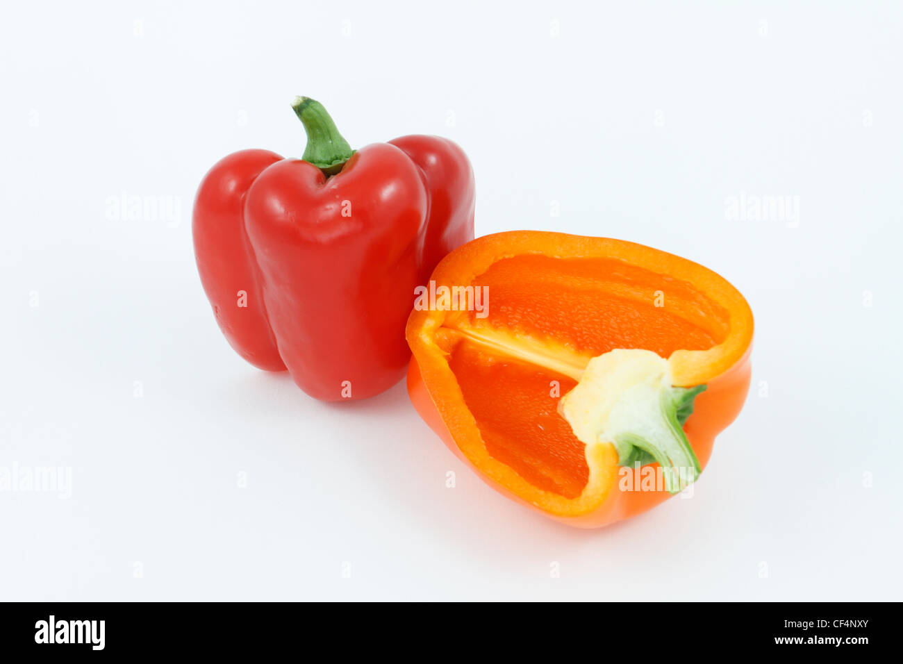 Red bell pepper halved hi-res stock photography and images - Alamy