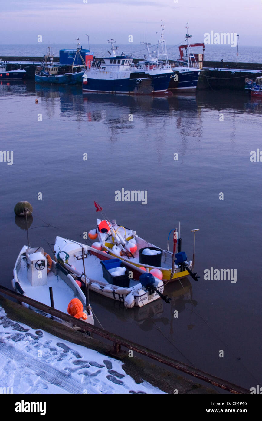 Bridlington trawlers east yorkshire hi-res stock photography and images ...