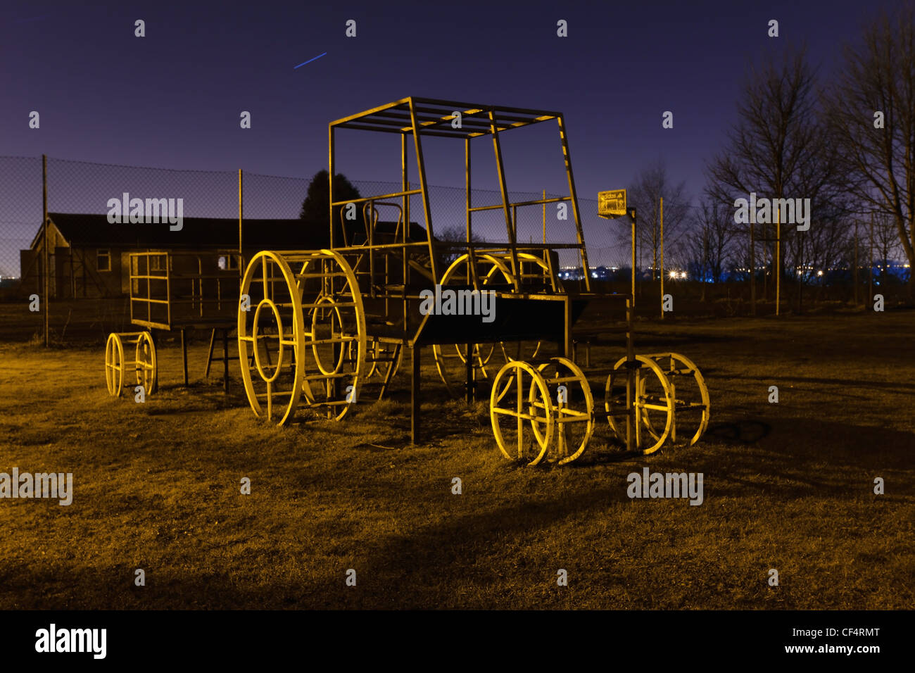 Childrens climbing frame hi-res stock photography and images - Alamy