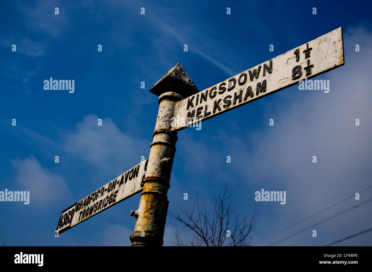 Old english road signs hi-res stock photography and images - Alamy