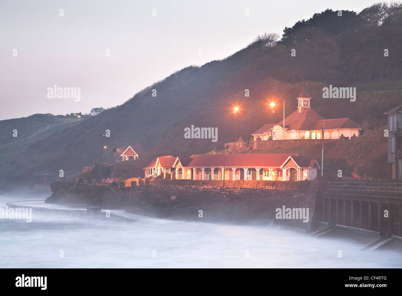 Scarborough South bay at night, North Yorkshire Stock Photo - Alamy