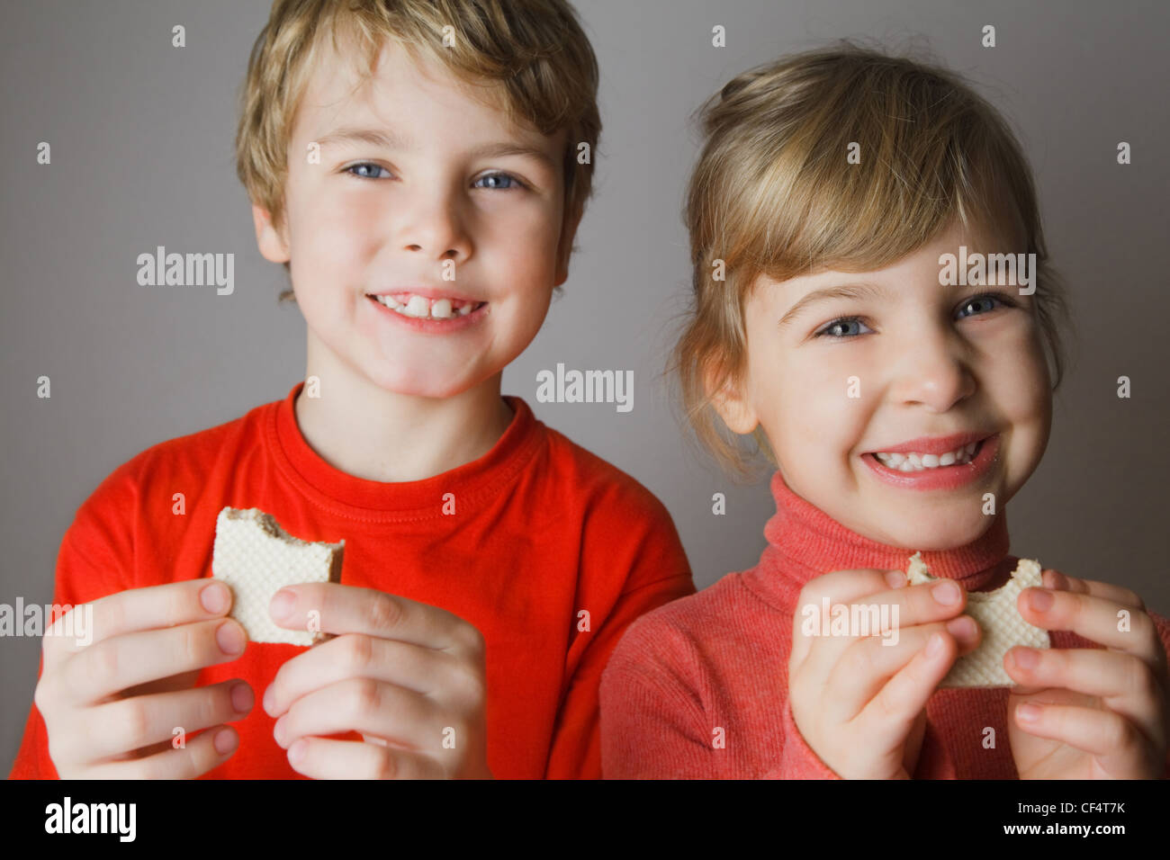 Boy wear red t shirt hi-res stock photography and images - Alamy