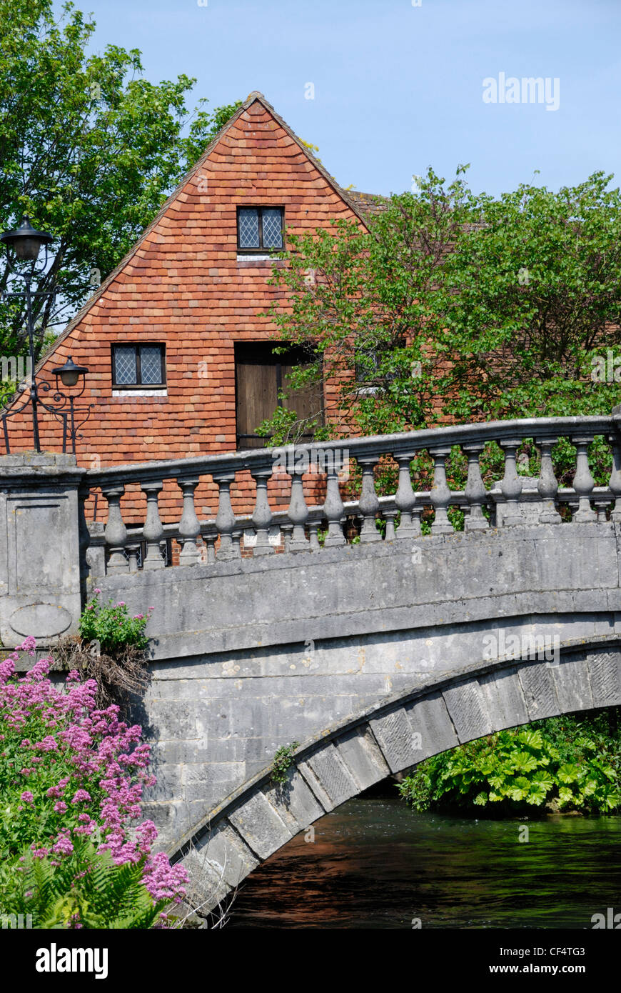 City flour mill hi-res stock photography and images - Alamy