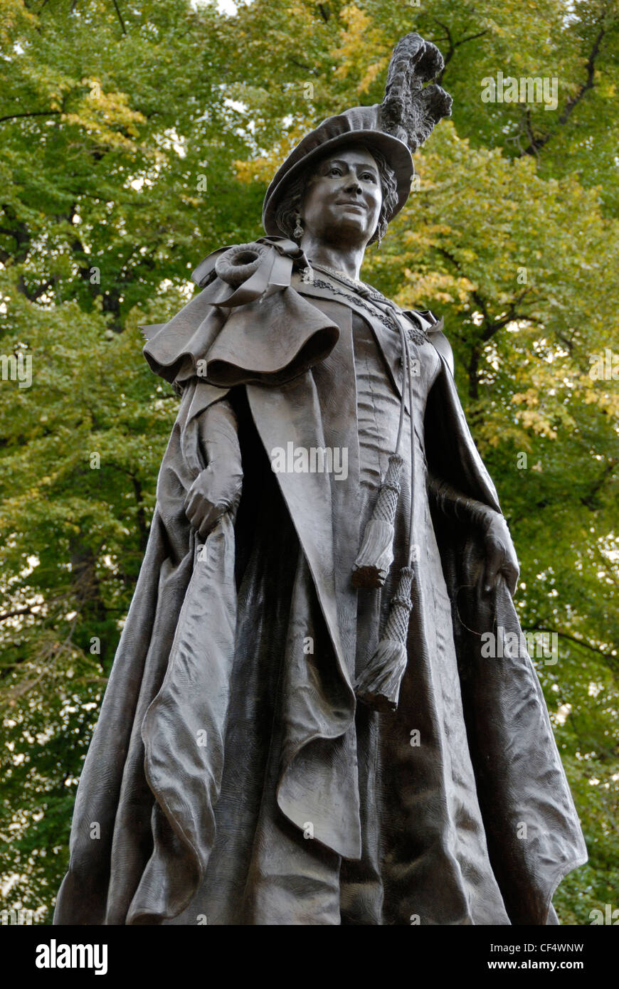 Queen elizabeth queen mother hi-res stock photography and images - Alamy