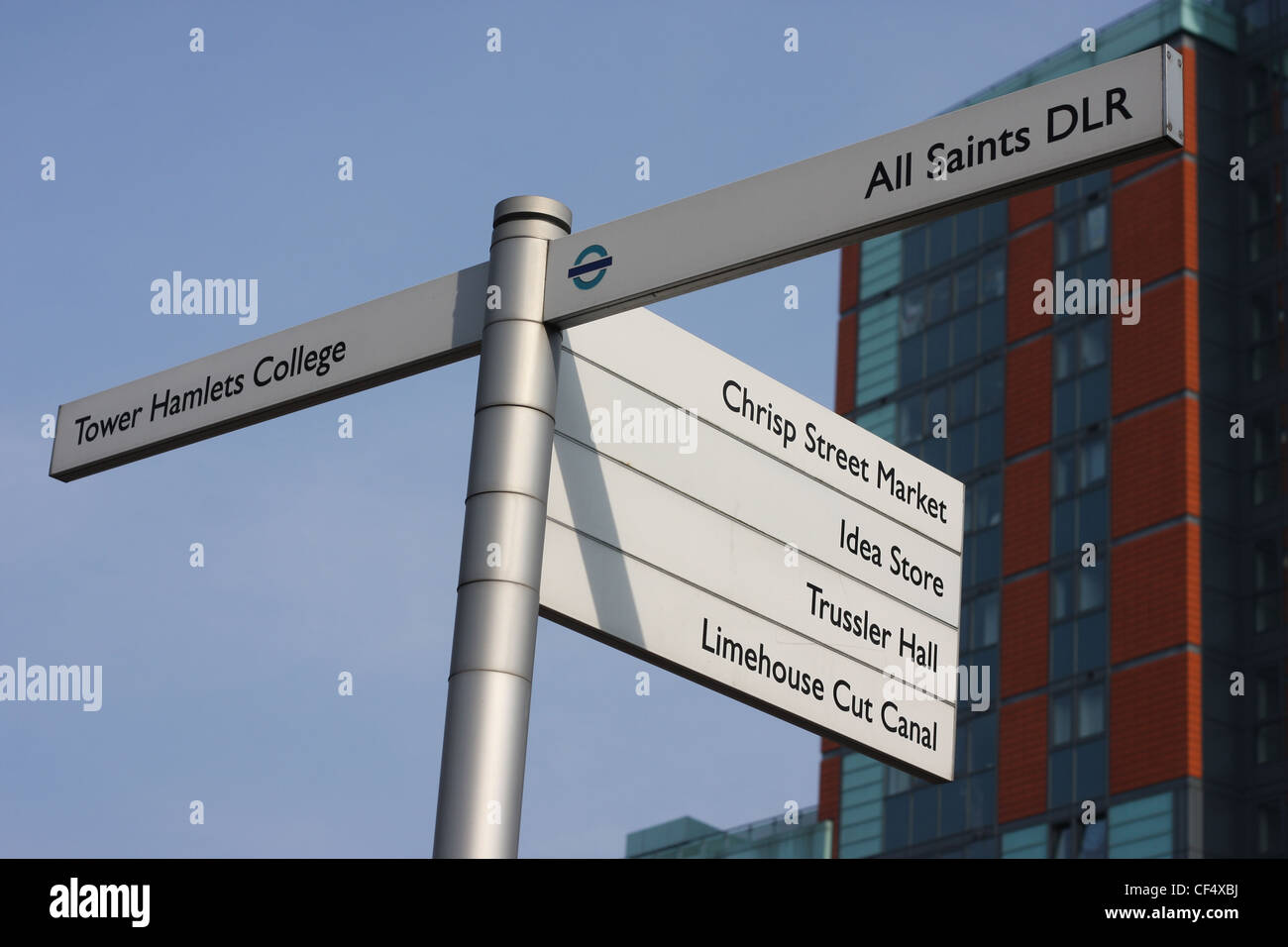 Poplar london street hi-res stock photography and images - Alamy