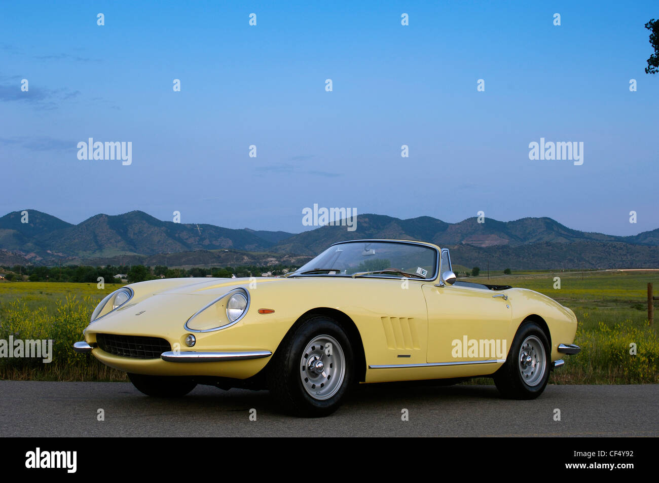 Ferrari nart spyder hi-res stock photography and images - Alamy
