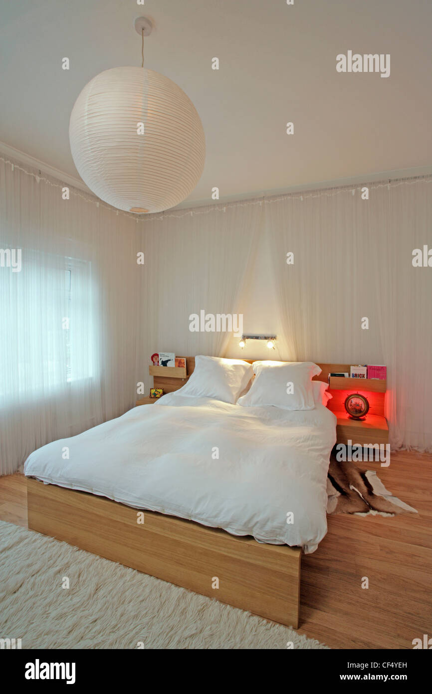 Ball shaped house hi-res stock photography and images - Alamy