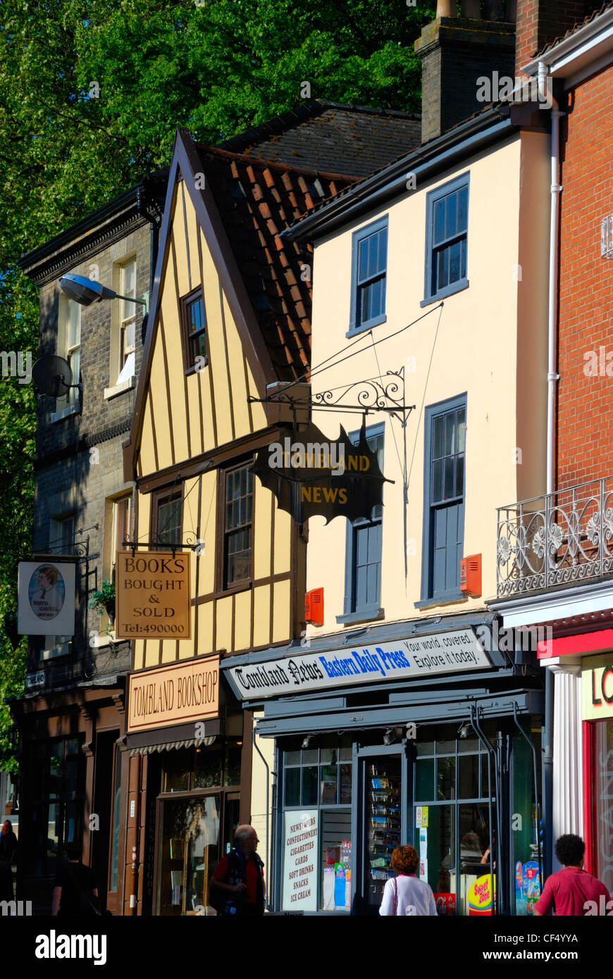 Shop fronts hi-res stock photography and images - Alamy