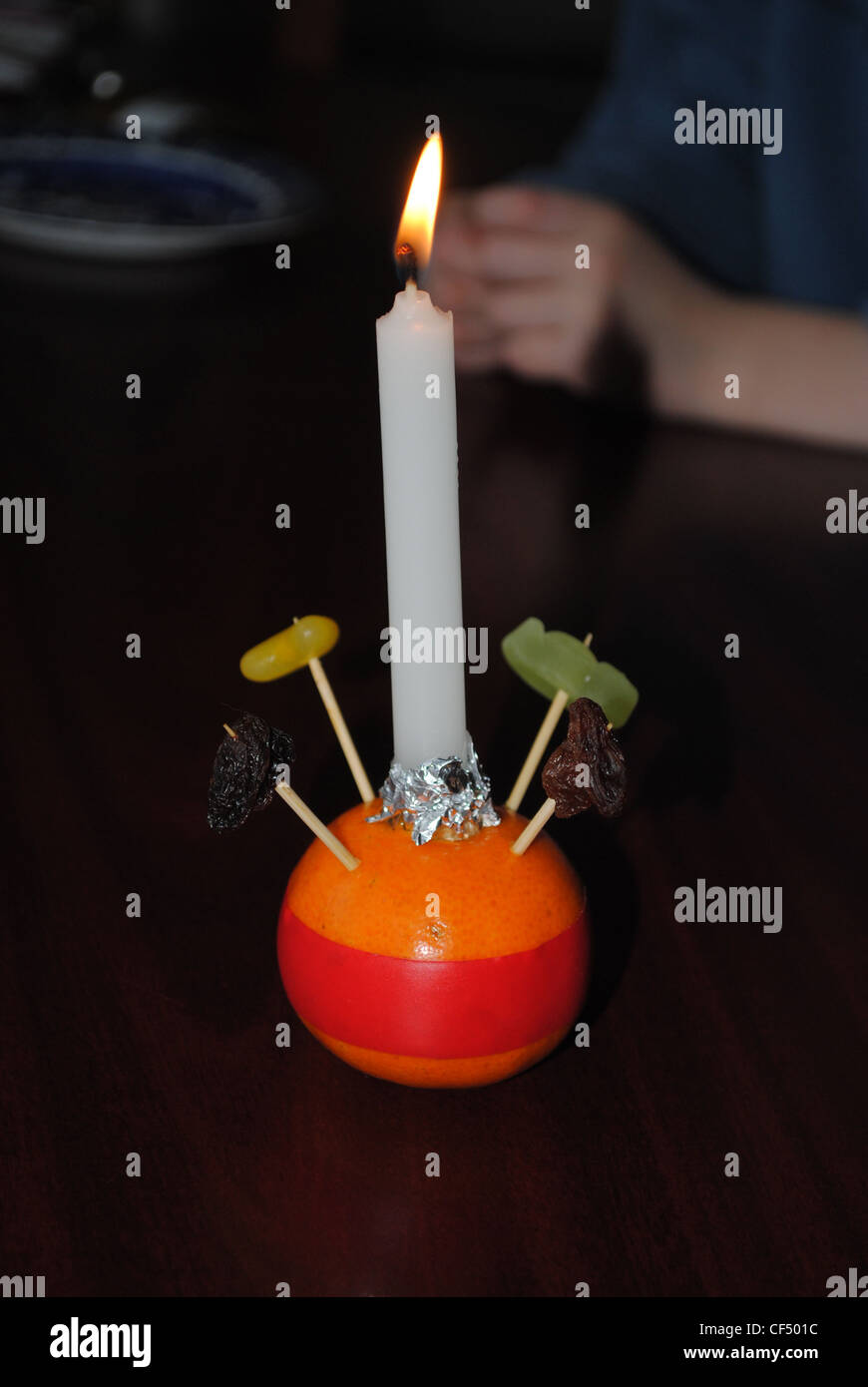 Christingle hi-res stock photography and images - Alamy