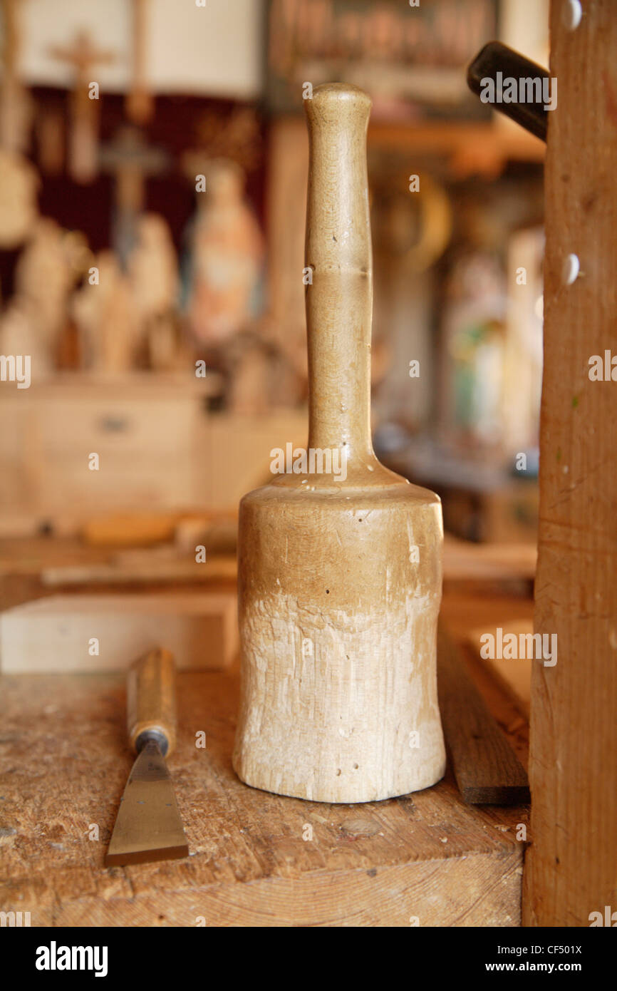 Chisel studio hi-res stock photography and images - Alamy