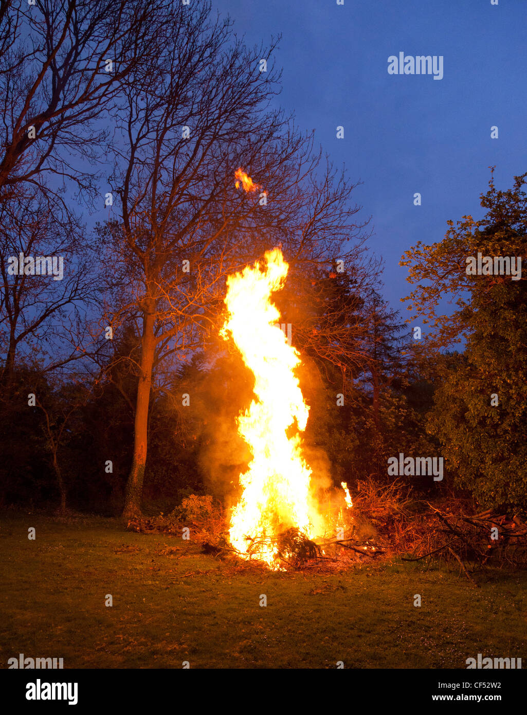 The bonfire hi-res stock photography and images - Alamy