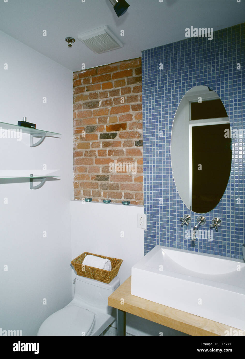 Renovated factory loft building hi-res stock photography and images - Alamy