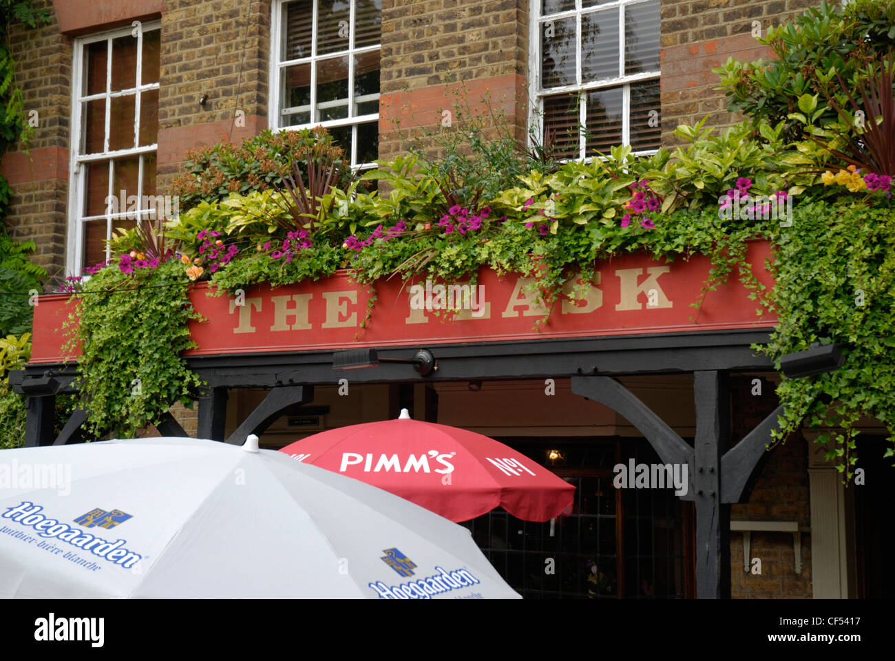 Exterior view of The Flask pub in Highgate Village Stock Photo - Alamy