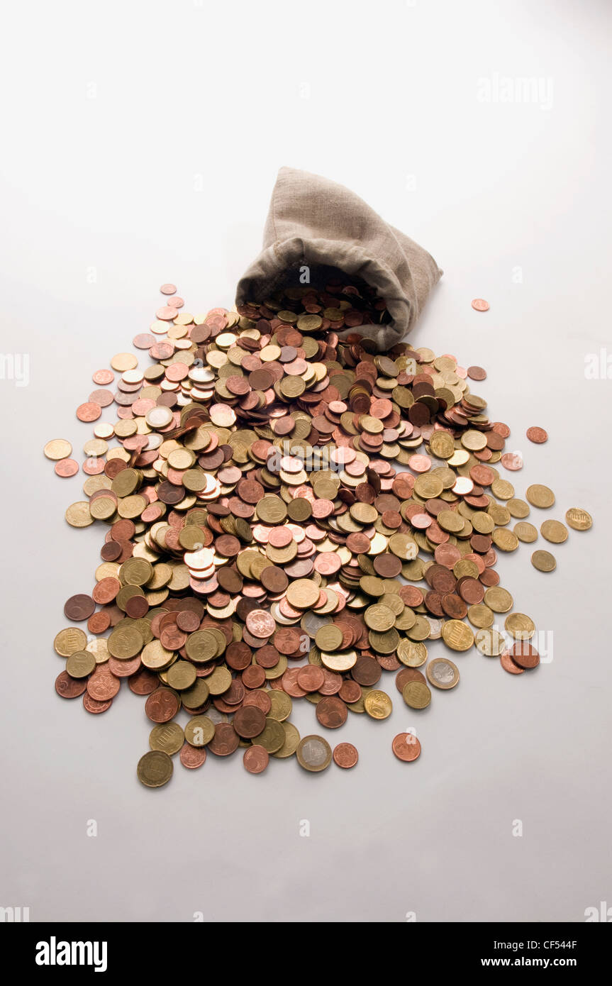 Moneybag with coins hi-res stock photography and images - Alamy