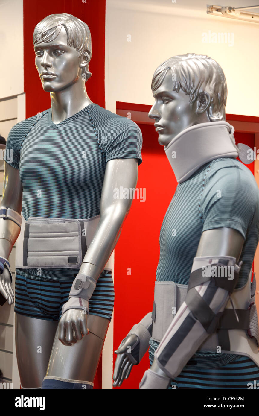 Medical dummies hi-res stock photography and images - Alamy