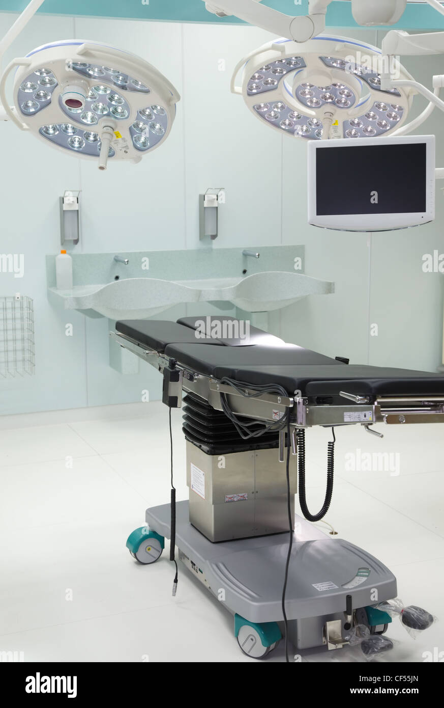 Equipment for the operating room. Special lamps, monitor and desk ...