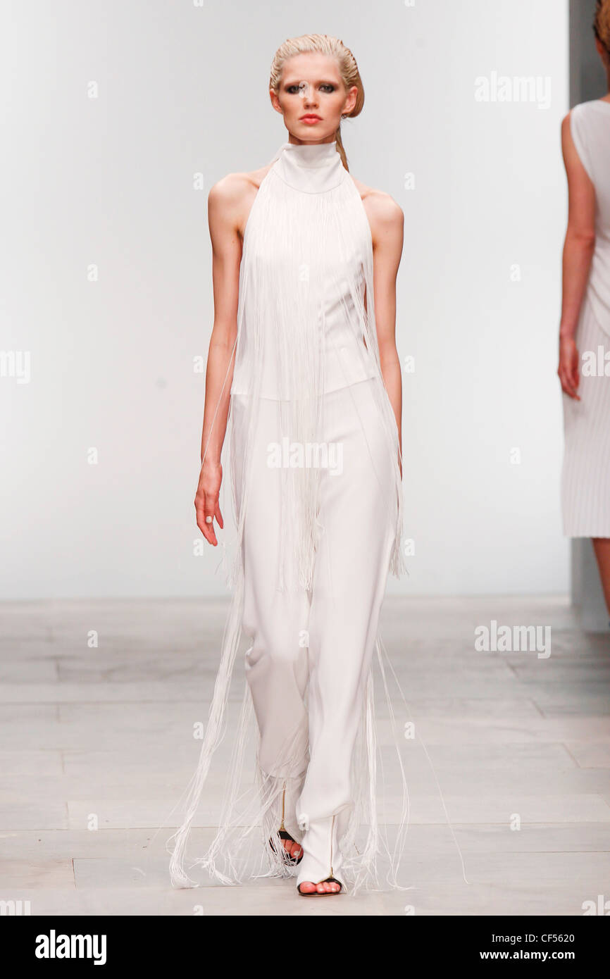 Osman catwalk show hi-res stock photography and images - Alamy