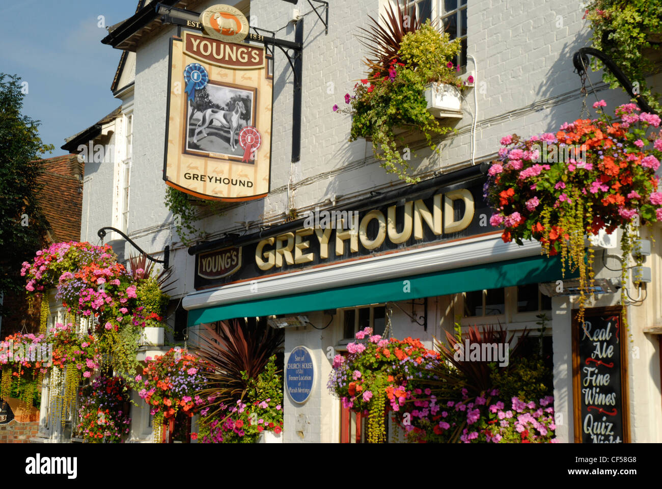 The Greyhound Pub Sign High Resolution Stock Photography and Images - Alamy