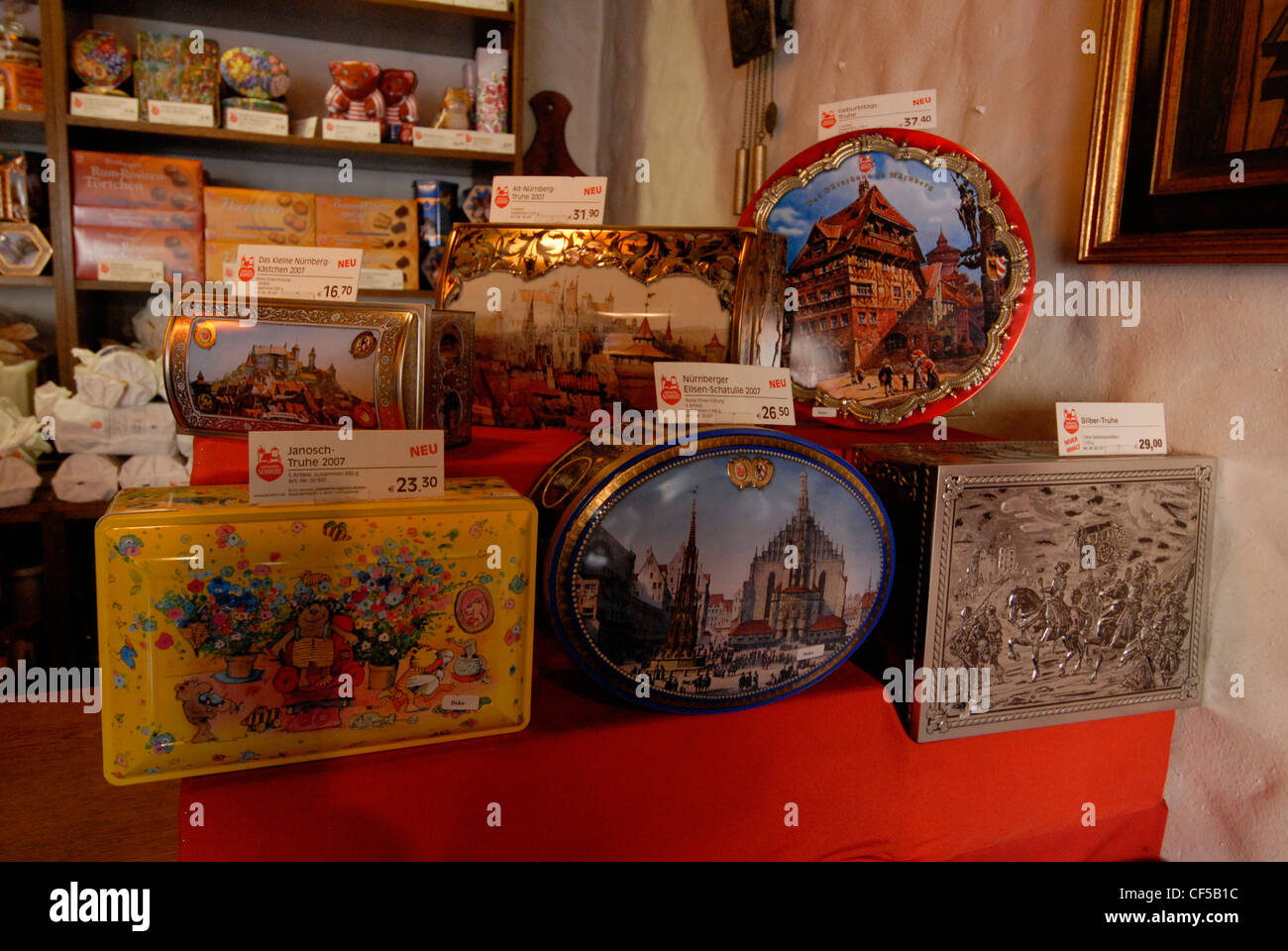 A display of gingerbread products in the Lebkuchen Schmidt bakery in ...