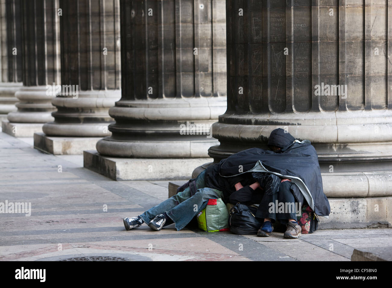 Homeless lady hi-res stock photography and images - Alamy