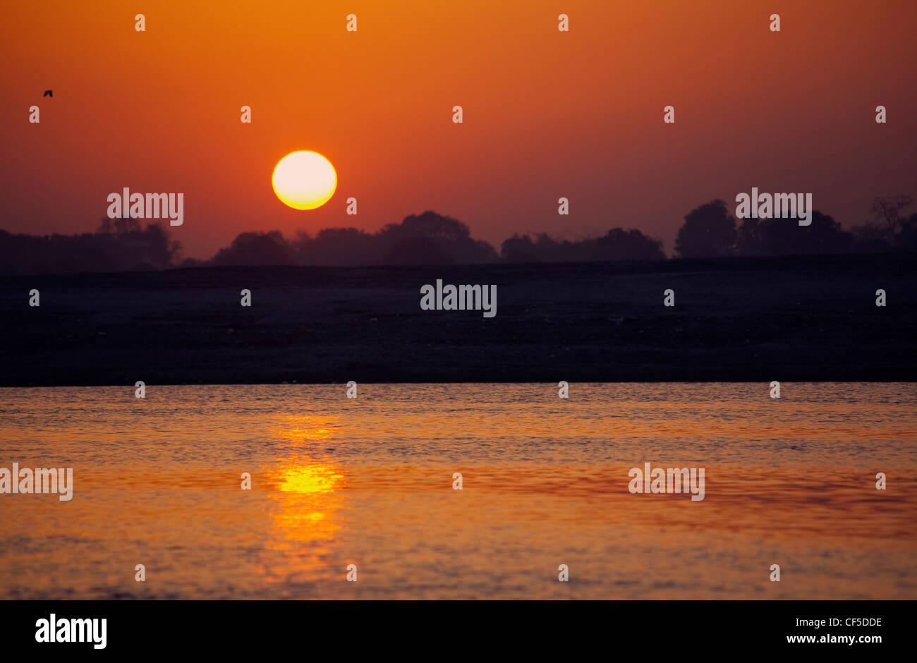Varanasi sunrise hi-res stock photography and images - Alamy