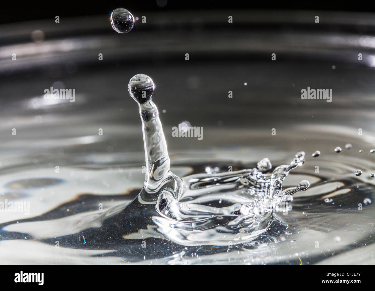 Shapes created by water droplets, frozen with high-speed flash Stock ...