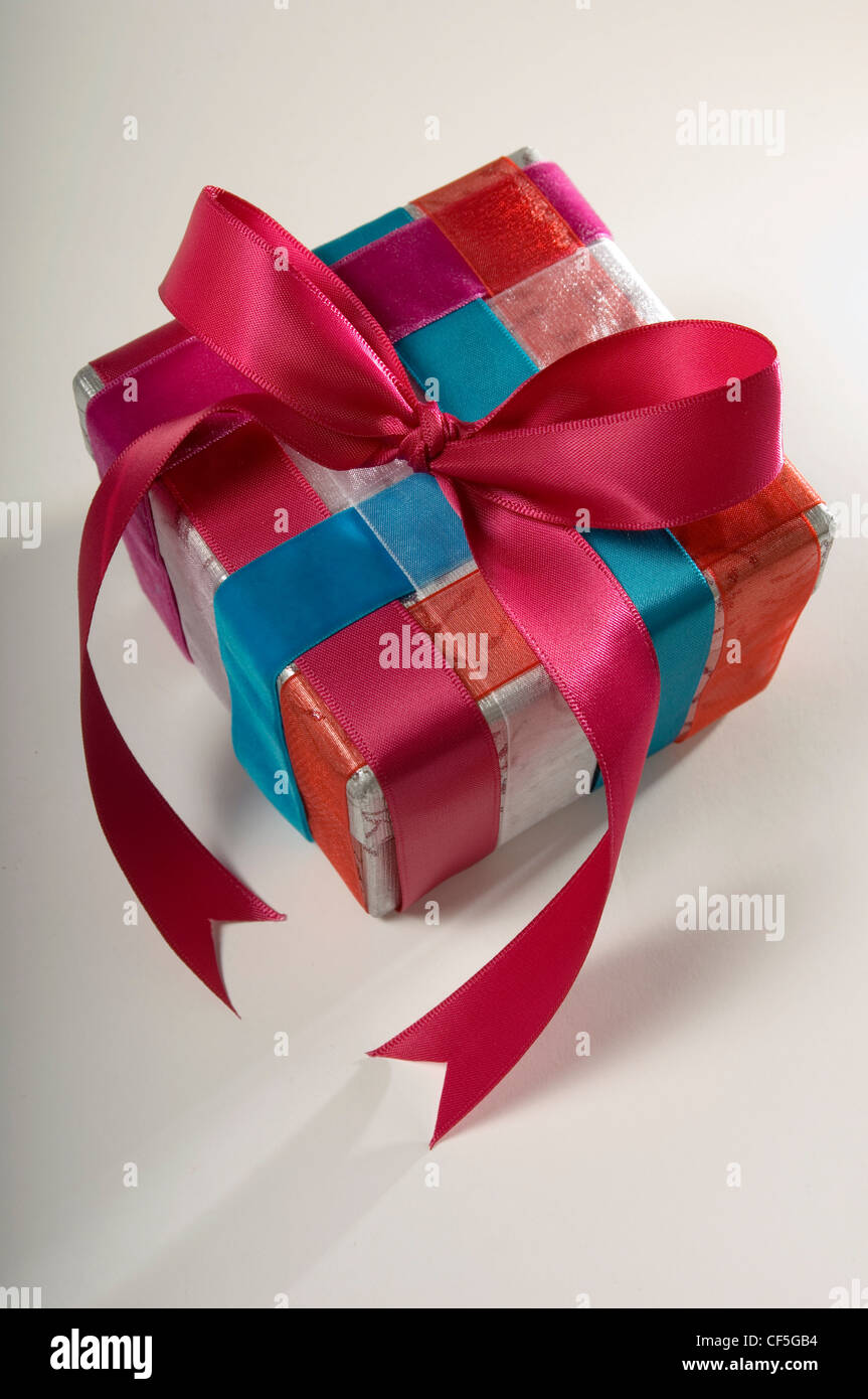 Satin ribbons hi-res stock photography and images - Alamy