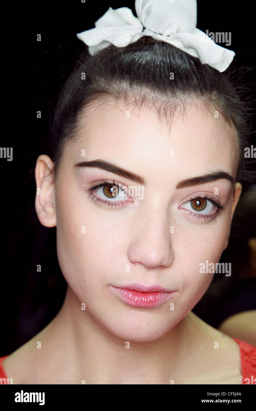 PPQ Backstage London Ready to Wear Spring Summer British model Daisy ...