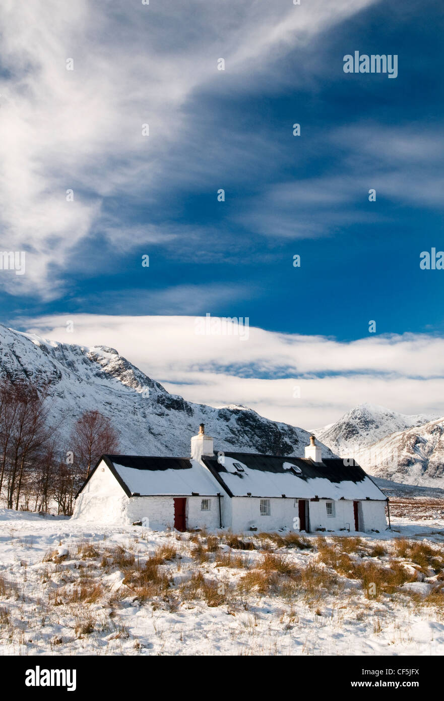 Black rock cottage in glencoe hi-res stock photography and images - Alamy