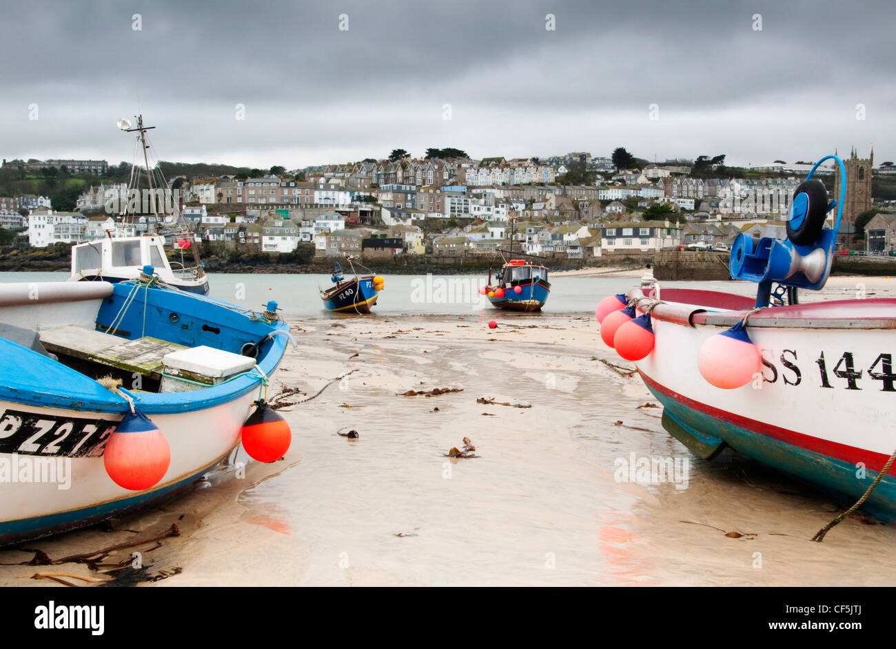 Fishing boats in St. Ives harbour Stock Photo - Alamy