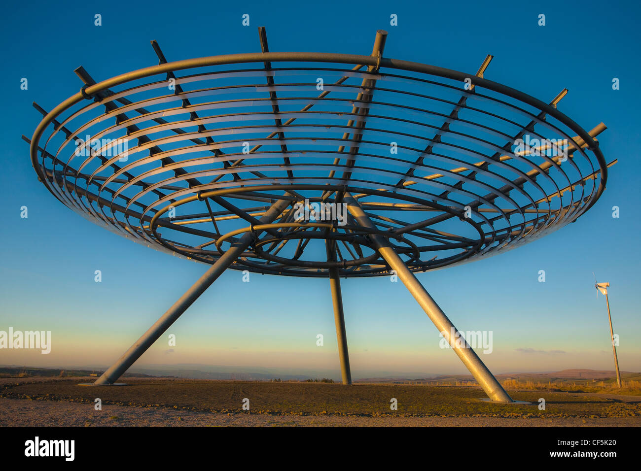 Halo steel structure hi-res stock photography and images - Alamy