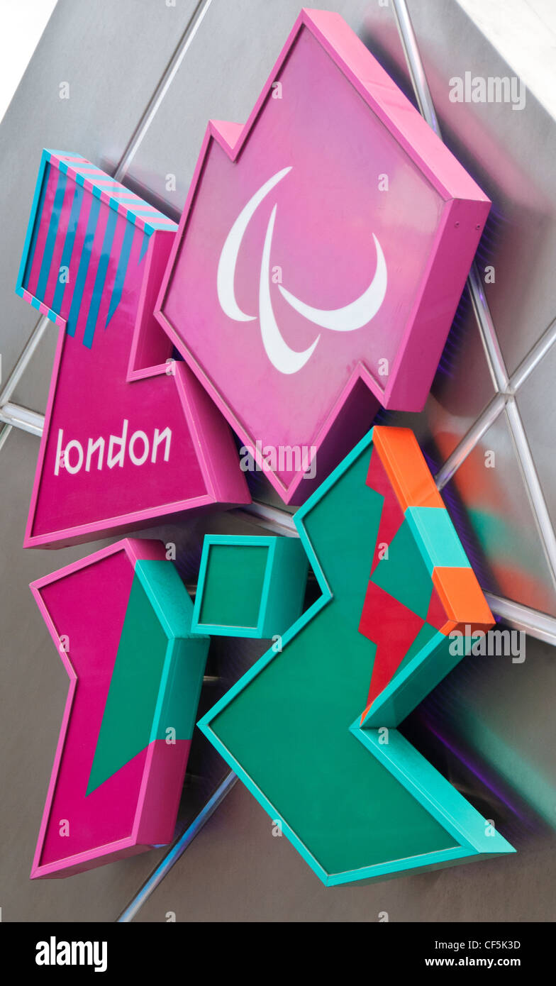 Logo for the London 2012 Olympic Games on a countdown clock in ...