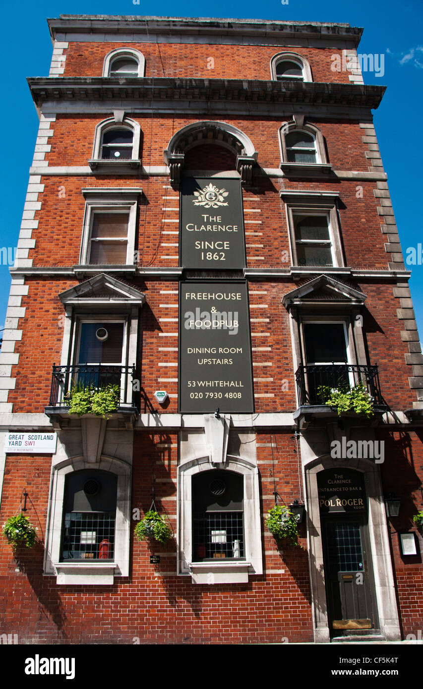 Clarence house entrance hi-res stock photography and images - Alamy