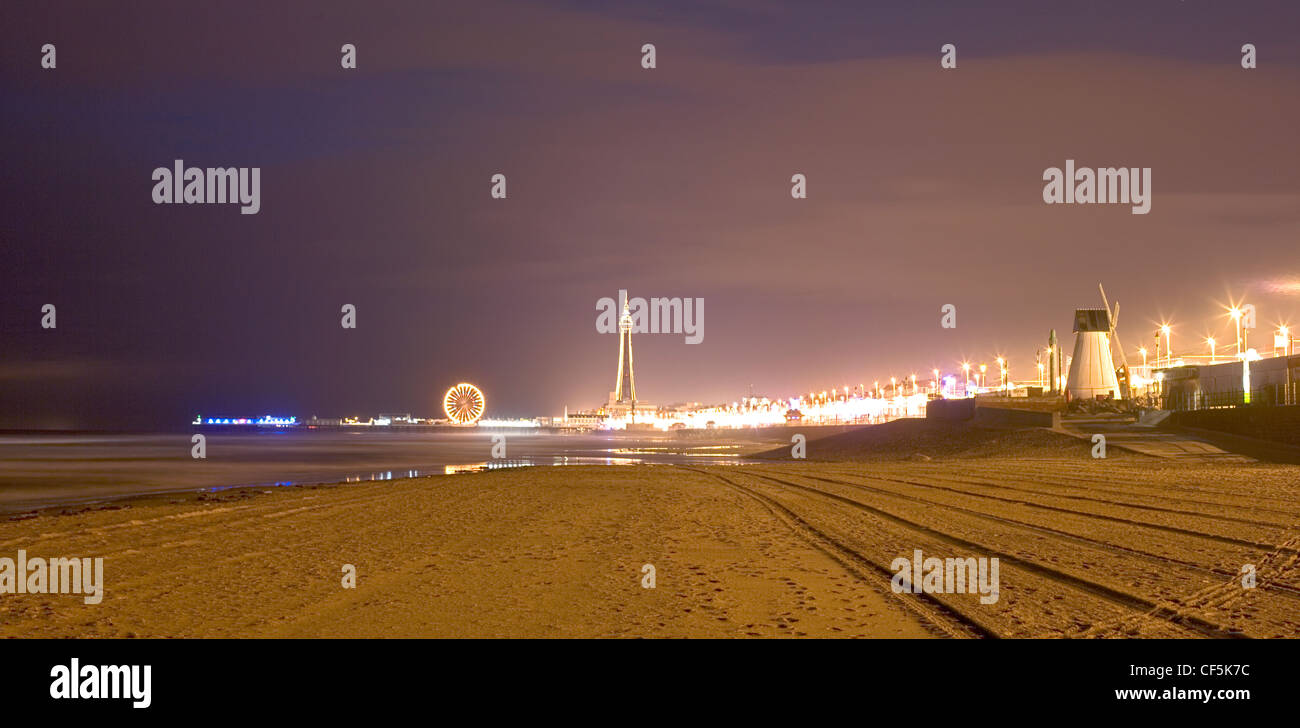 Buildings 1 blackpool tower hi-res stock photography and images - Alamy
