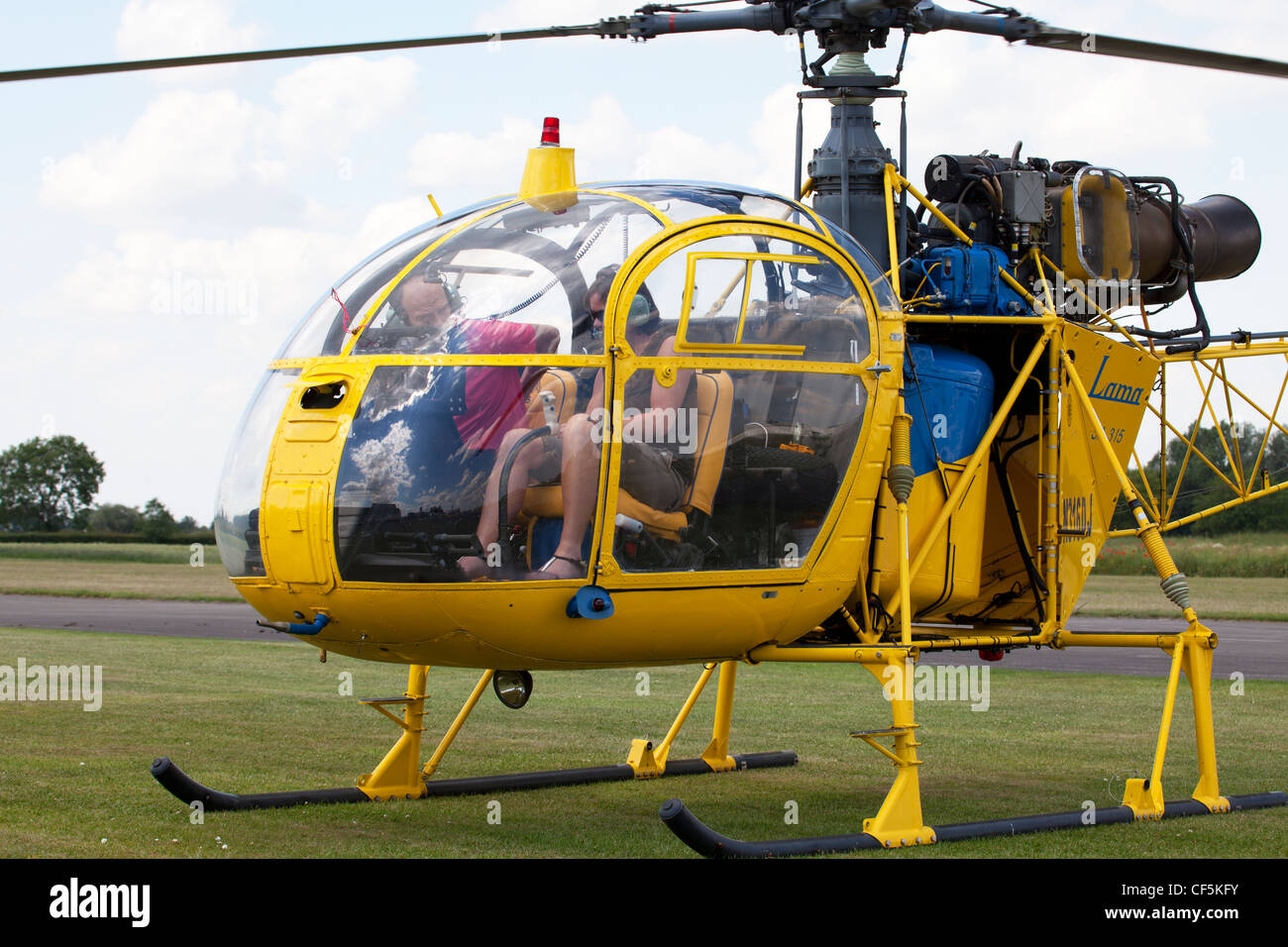 Aerospatiale sa315 lama on ground hi-res stock photography and images ...