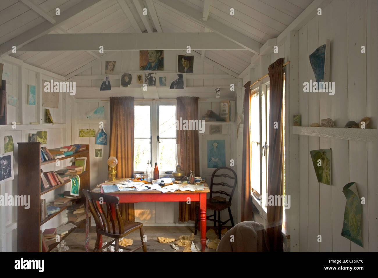 The Dylan Thomas boat house in Laugharne. Dylan Thomas lived in the ...