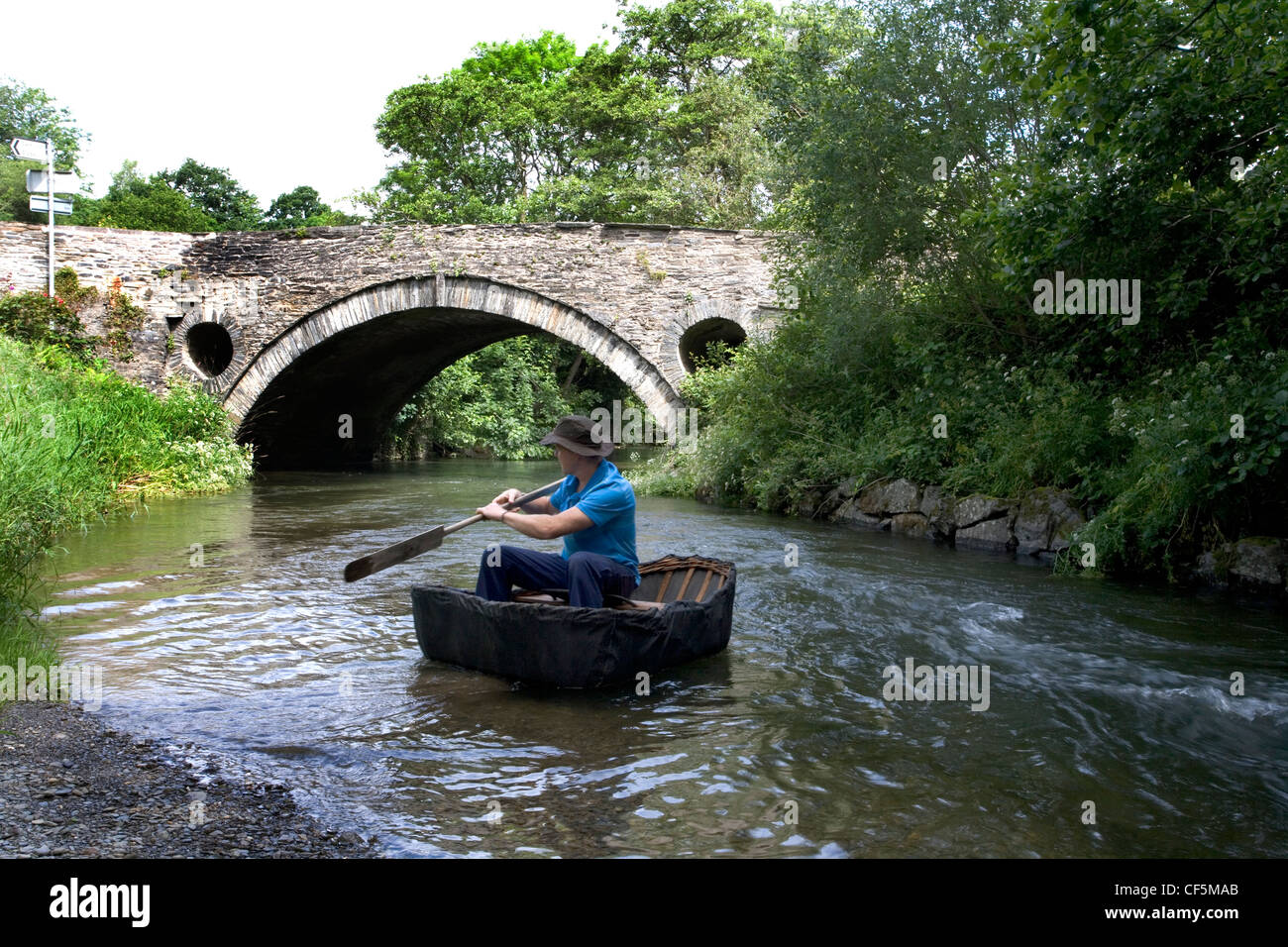 Traditional welsh coracles hi-res stock photography and images - Alamy