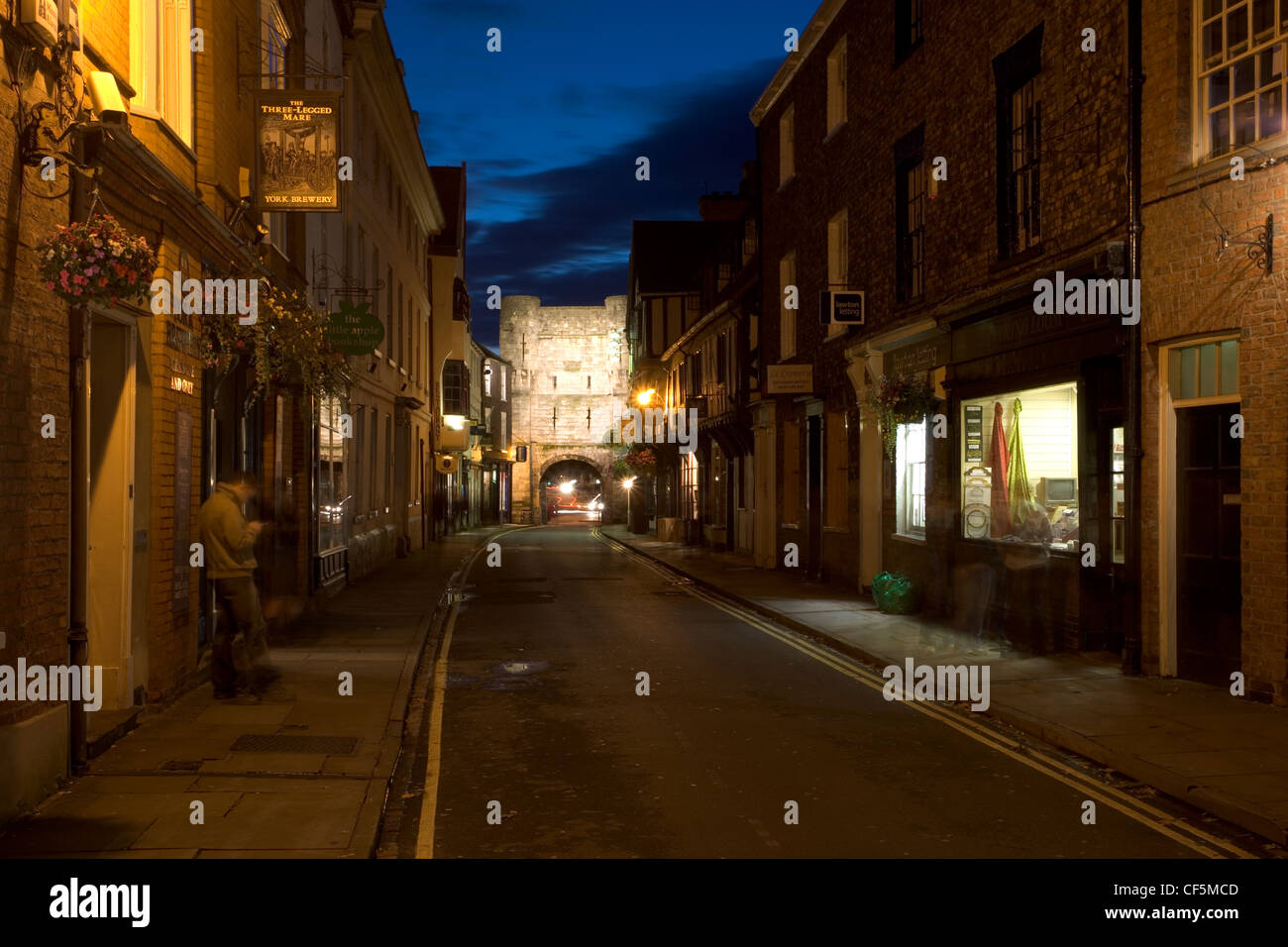 York city walls at night hi-res stock photography and images - Alamy