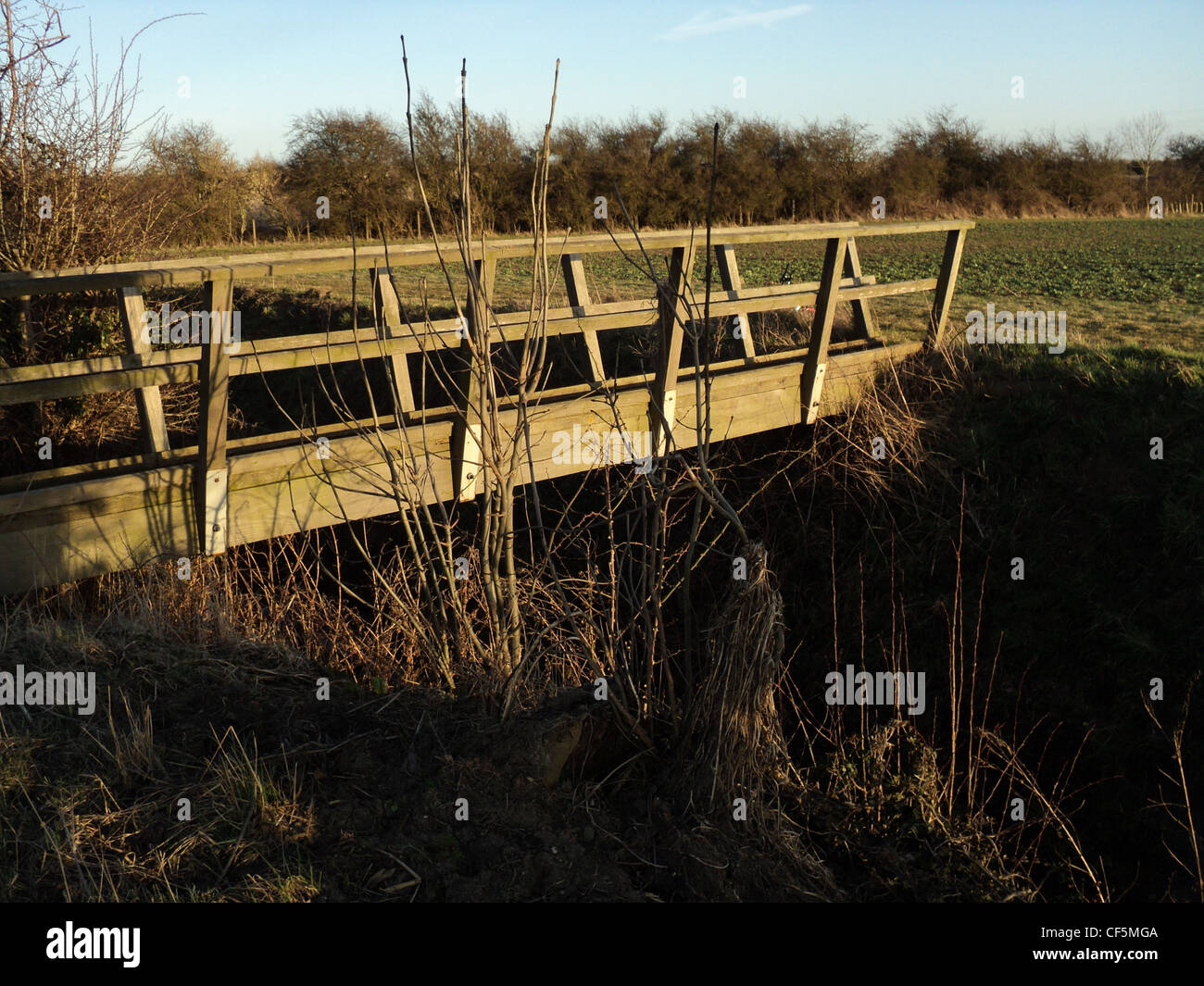 A bridge in the fields hi-res stock photography and images - Alamy