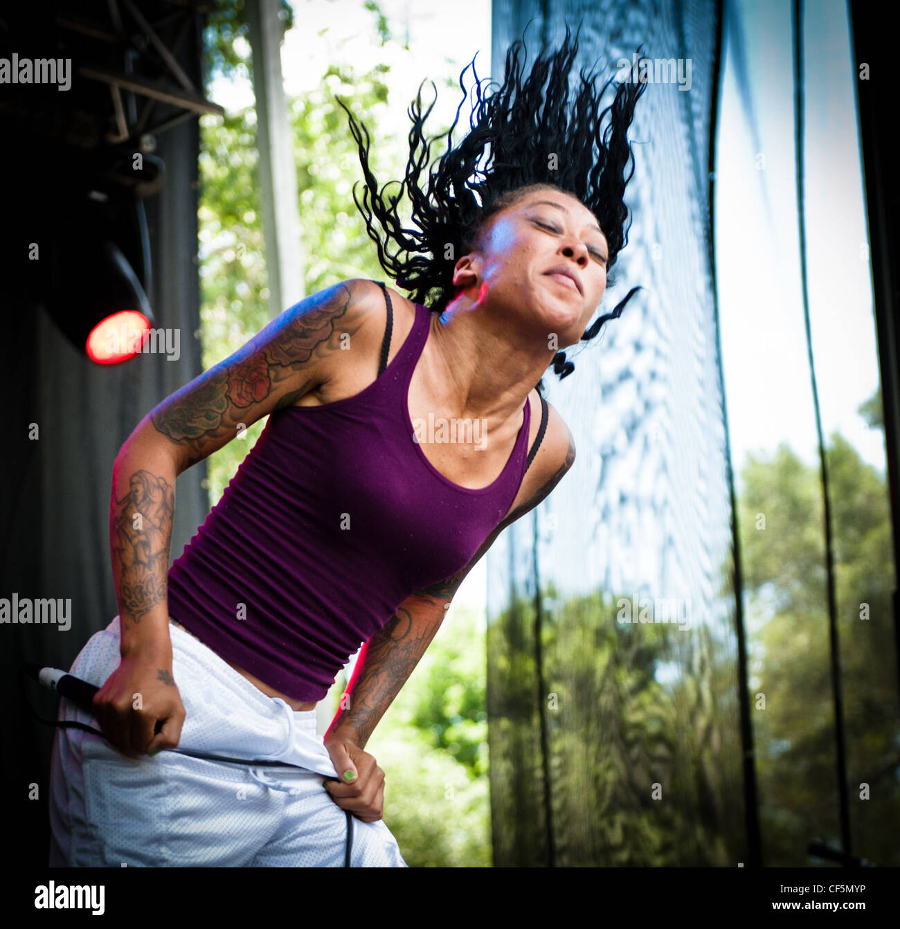 Straight stitch hi-res stock photography and images - Alamy