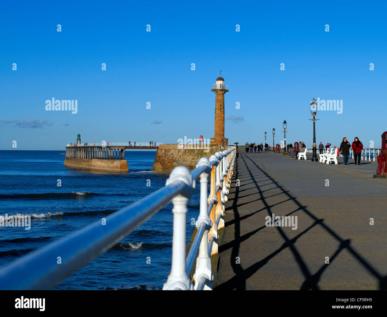 Whitby west pier lighthouses hi-res stock photography and images - Alamy